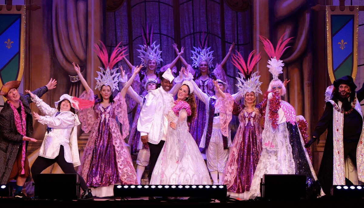 Review: Robin Hood The Pantomime – The Brighton Bucket List